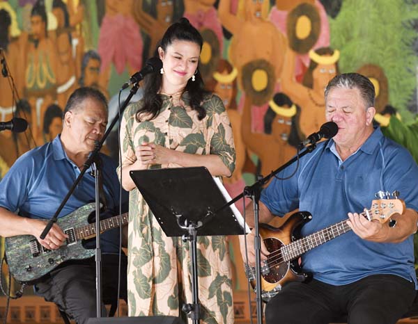 Maui musicians turn out Christmas albums | News, Sports, Jobs - Maui News